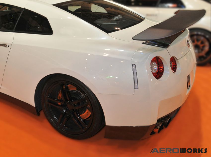 Nissan R35 GT-R 09/- Carbon GT style trunk spoiler